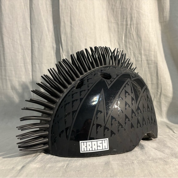 KRASH | Other | Krash Spiked Rubber Mohawk Black Helmet Sixe Medium ...